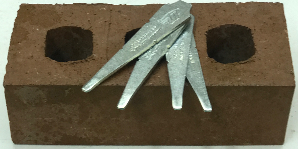 Marshalltown Line Pins (Pack of 4) – The Masonry Store